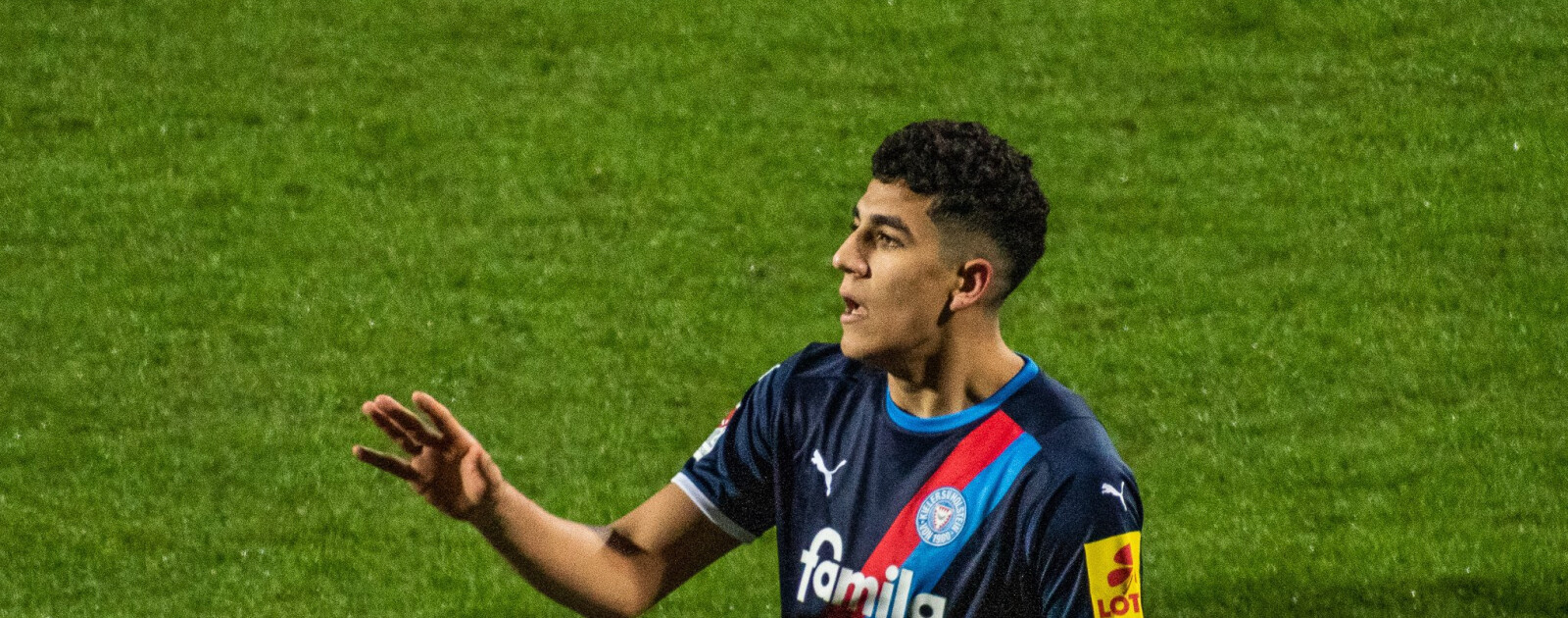 ¿Quién es Nico Carrera? El central mexicano que fichó el Toluca | VIIVO ...